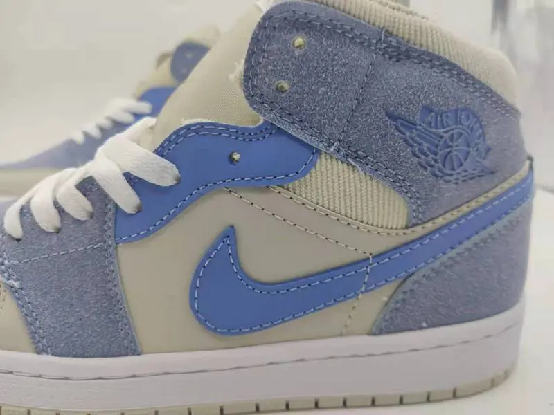 Air Jordan 1 Mid Sail Azul claro - Sneakereu