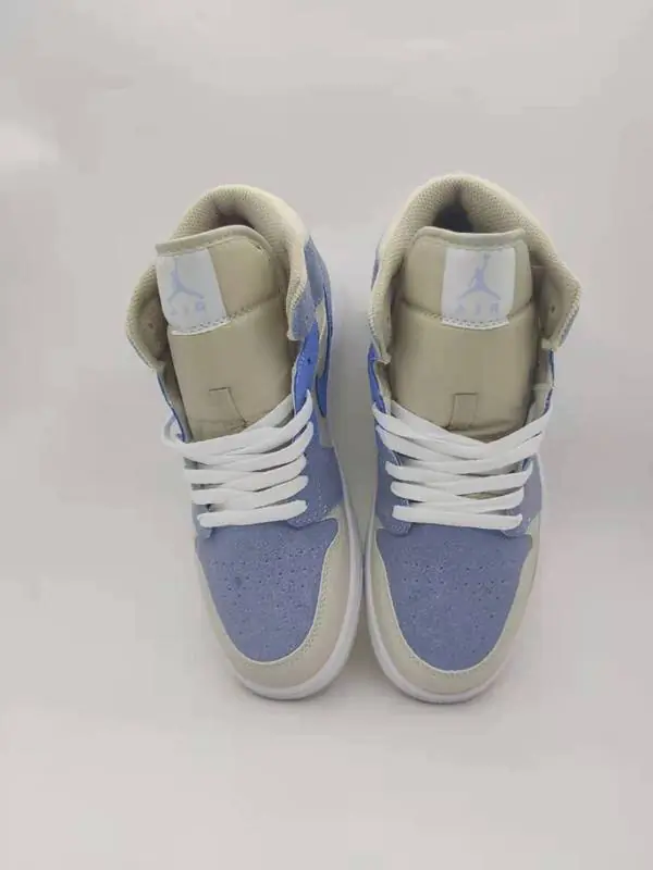 Air Jordan 1 Mid Sail Light Blue - Sneakereu