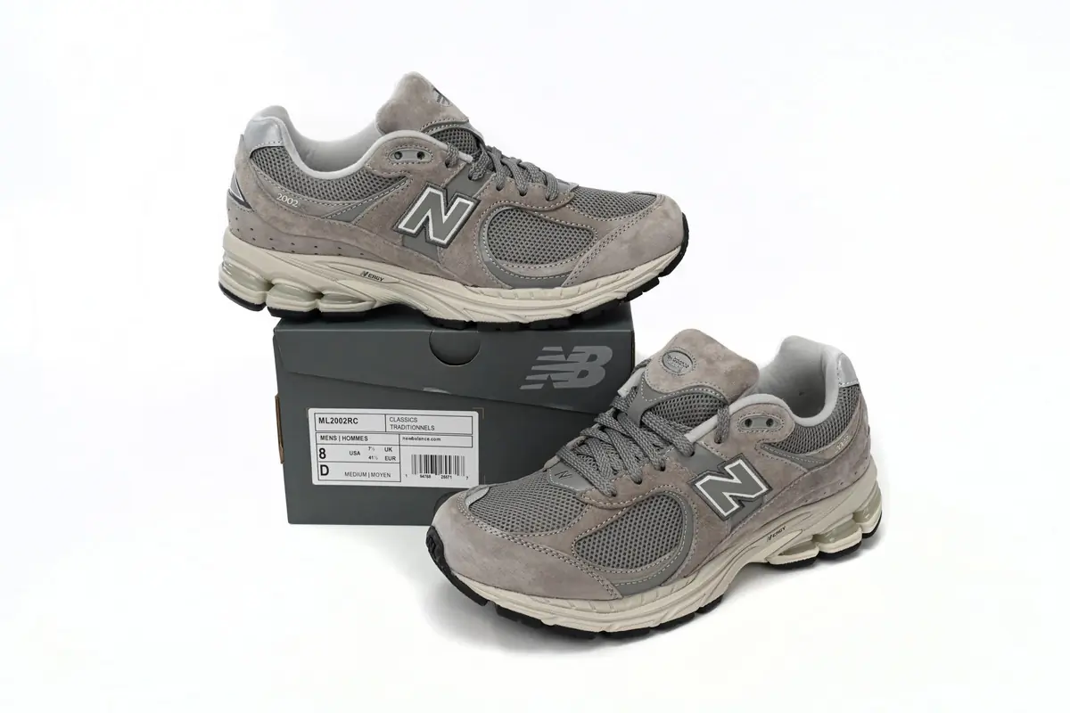 New Balance 2002R Light Gray - Sneakereu