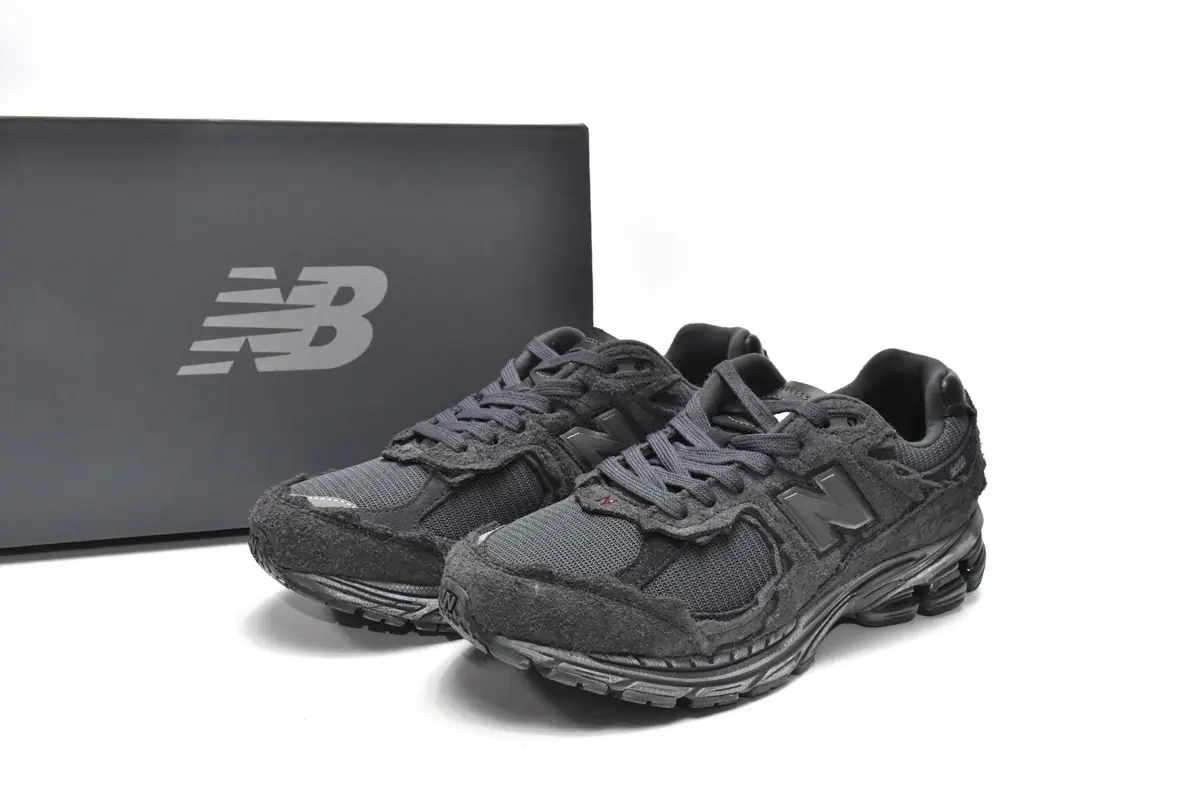New Balance 2002R Protection Pack Phantom Black - Sneakereu