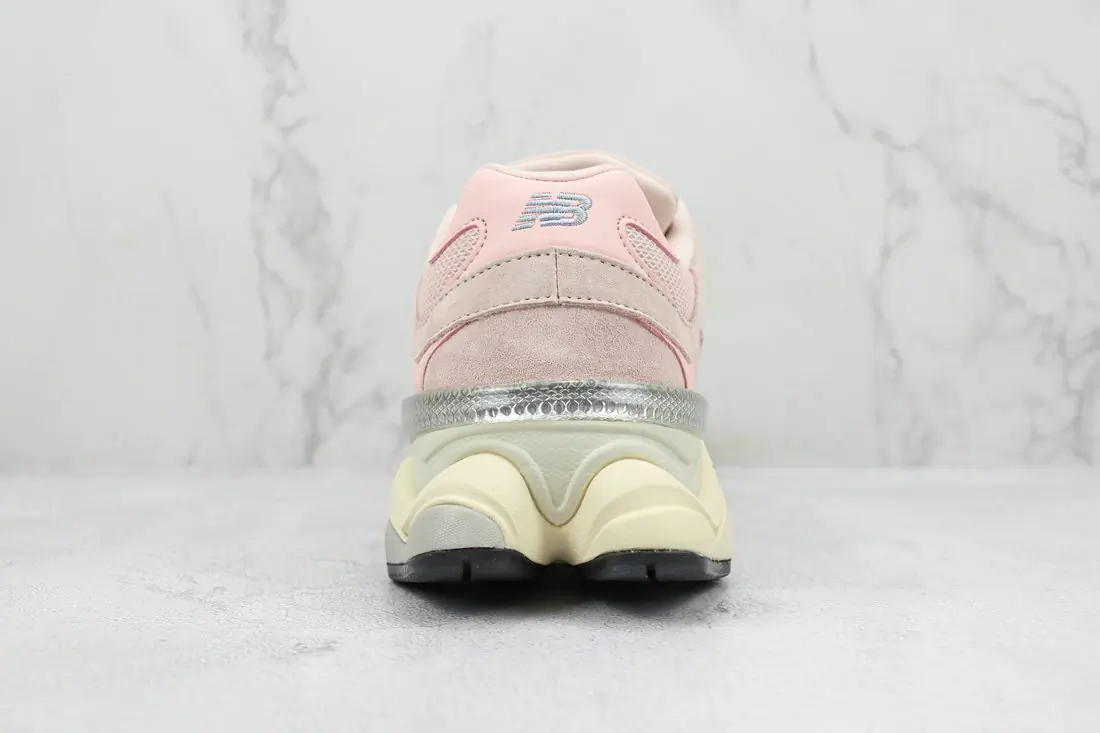 New Balance 9060 Crystal Pink Femme - Sneakereu